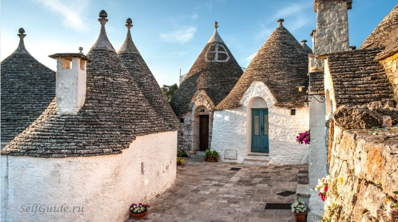 Trulli houses Bari * Self Guide